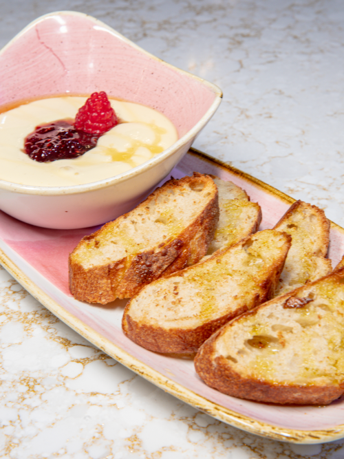 Pinky Promise Champagne Bar: Atlanta's Ladies' Night Oasis